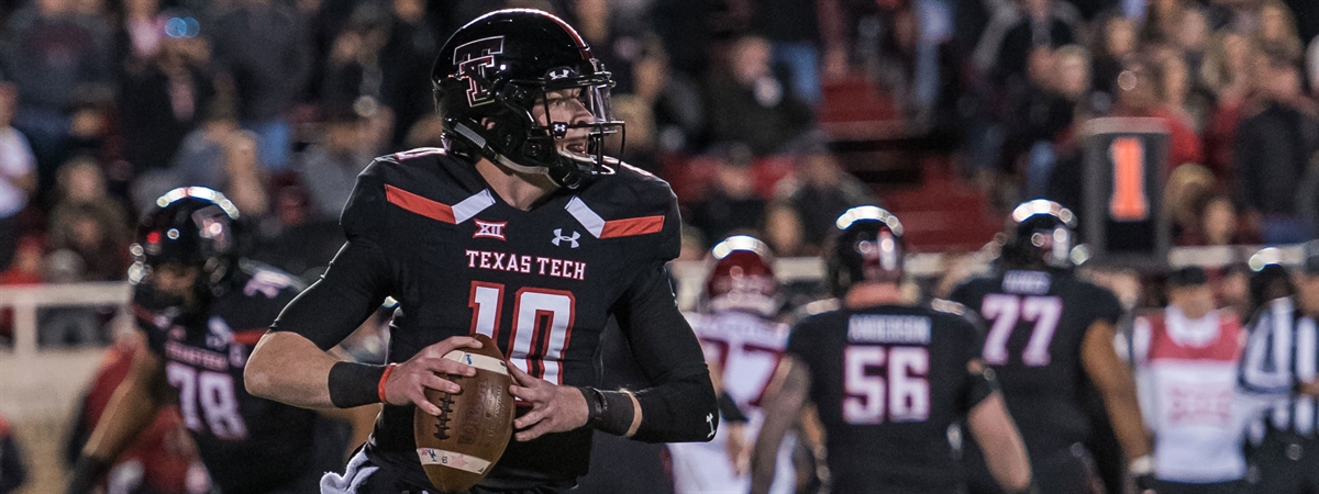 Texas Tech benches QB Alan Bowman, Henry Colombi to start