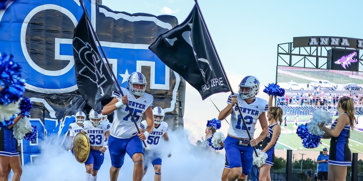 Three-time defending champion Gunter finds new head coach