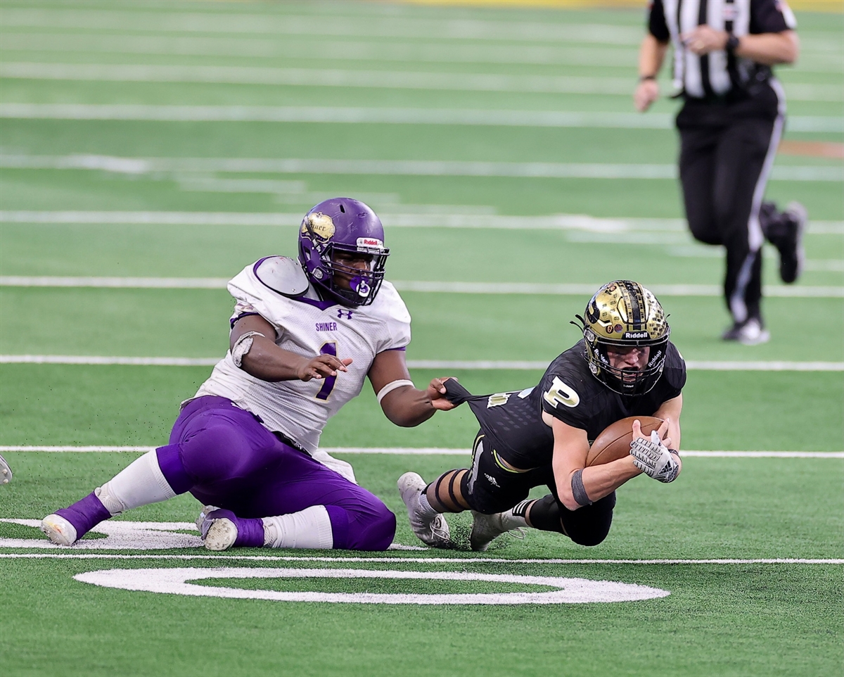 Brooks' superhuman effort helps Shiner stay perfect, win 2A DI crown