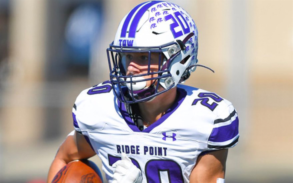 WATCH: Sophomore athlete Mason Dossett shows off blazing speed on ...