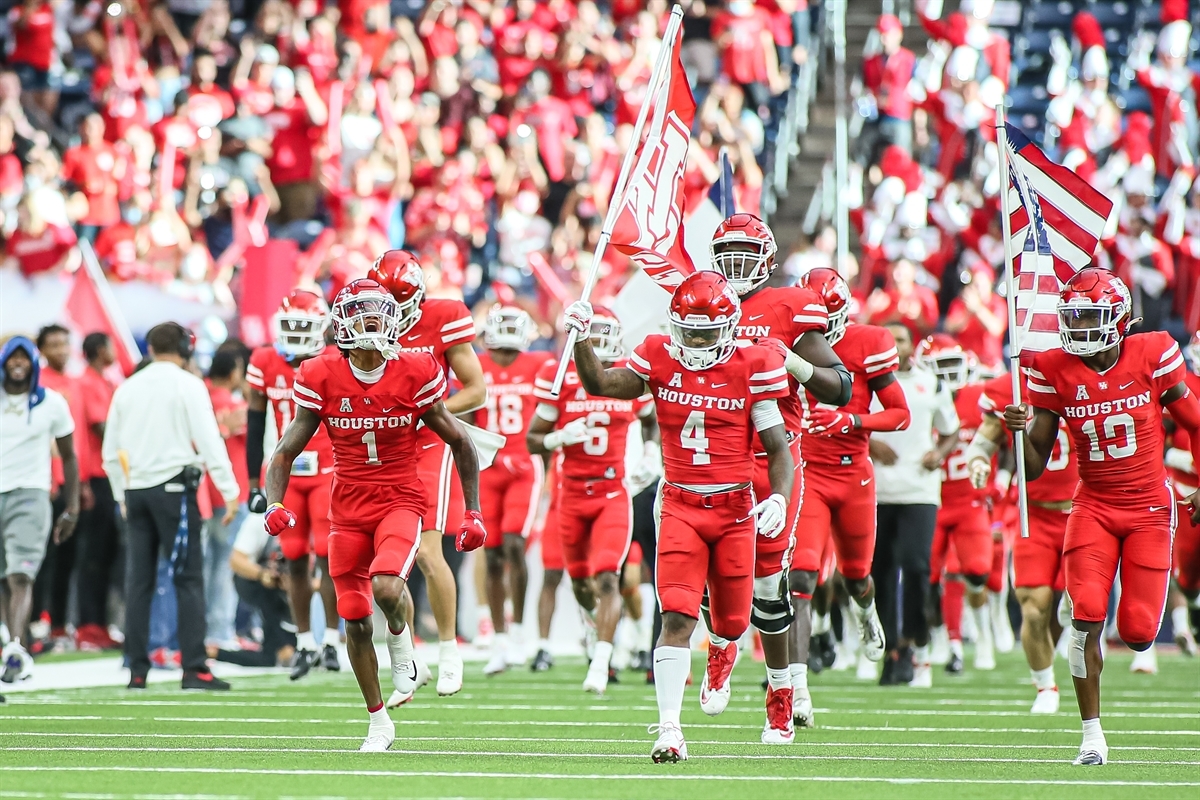 Green Wave outlasts Houston in AAC opener