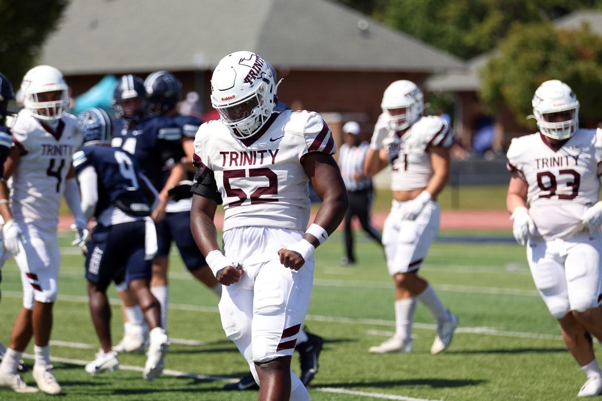 Trinity defense leads Tigers past Hardin-Simmons in DIII playoffs