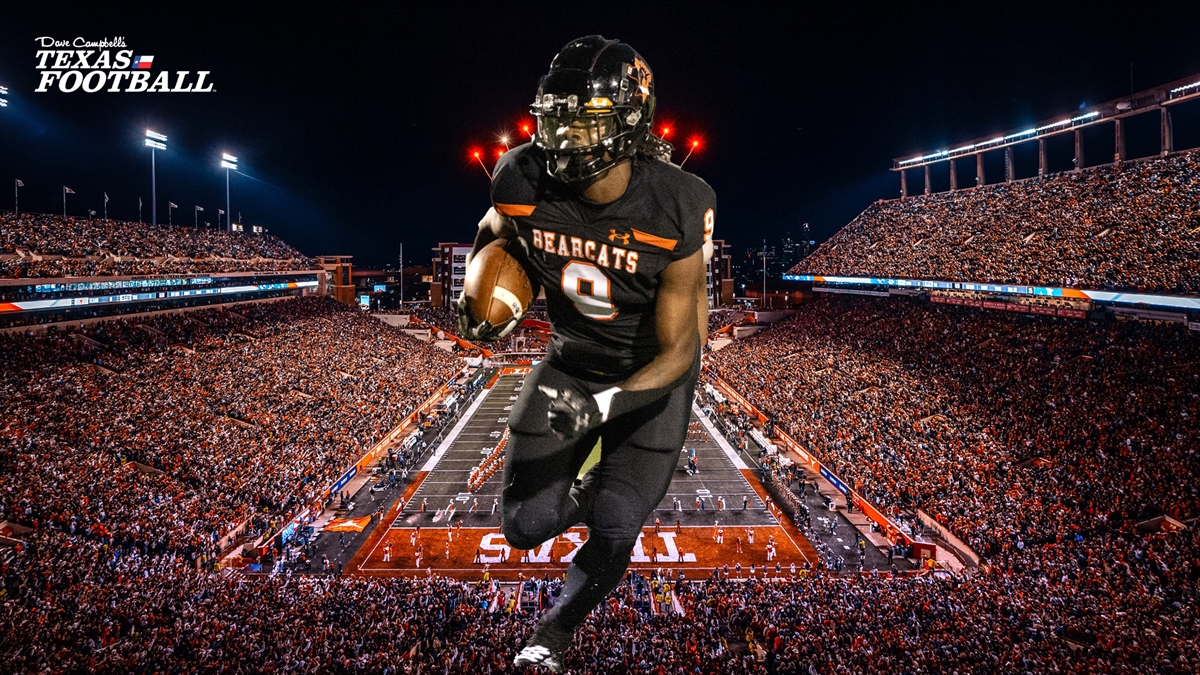 Texas Lands Explosive RB Commit from State's Most Dominant Program